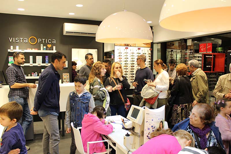 VISTAOPTICA inaugura dos centros en Badalona - Revista óptica Lookvision