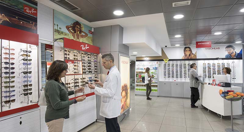 Visionlab renueva sus centros ópticos en España - Revista óptica Lookvision